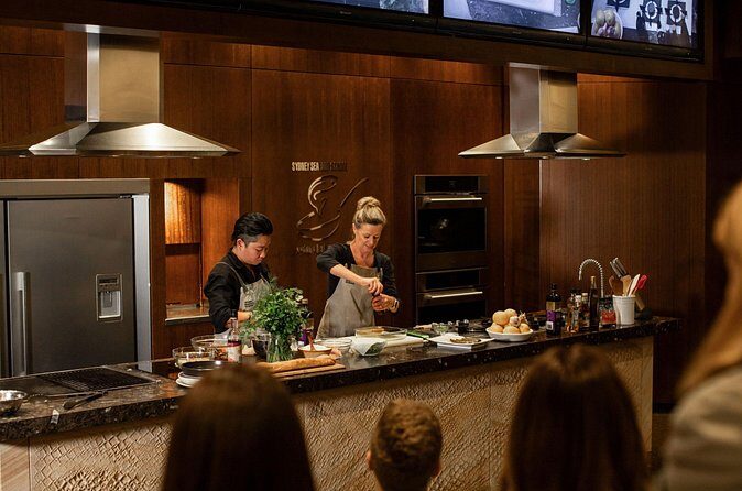 Singapore Chilli Mud Crab Cooking Class - Analyzing the Value