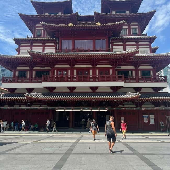 Singapore: Chinatown Clans History and Food Tour - Tasting the Clan-Inspired Dishes