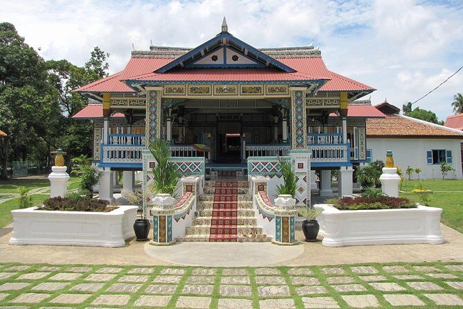 Singapore City Hotels To Kuala Lumpur City Hotels En-route Malacca Heritage Tour - Final Destination: Drop-off in Kuala Lumpur