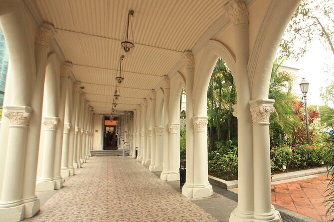 Singapore Civic District Landmarks and Views Tour - Analyzing the Value