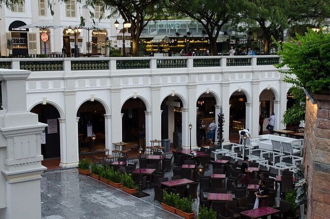 Singapore Civic District Landmarks and Views Tour - Stop 2: St Andrew’s Cathedral – Singapore’s Oldest Anglican Church