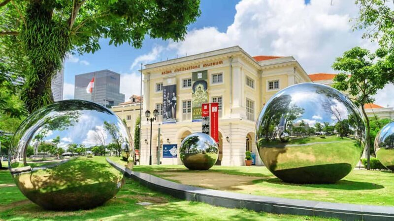 Singapore: Colonial to Post-Independent Past Walking Tour - Key Points
