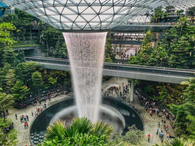 Singapore: Discover Jewel Changi Guided Tour - Overview of the Experience