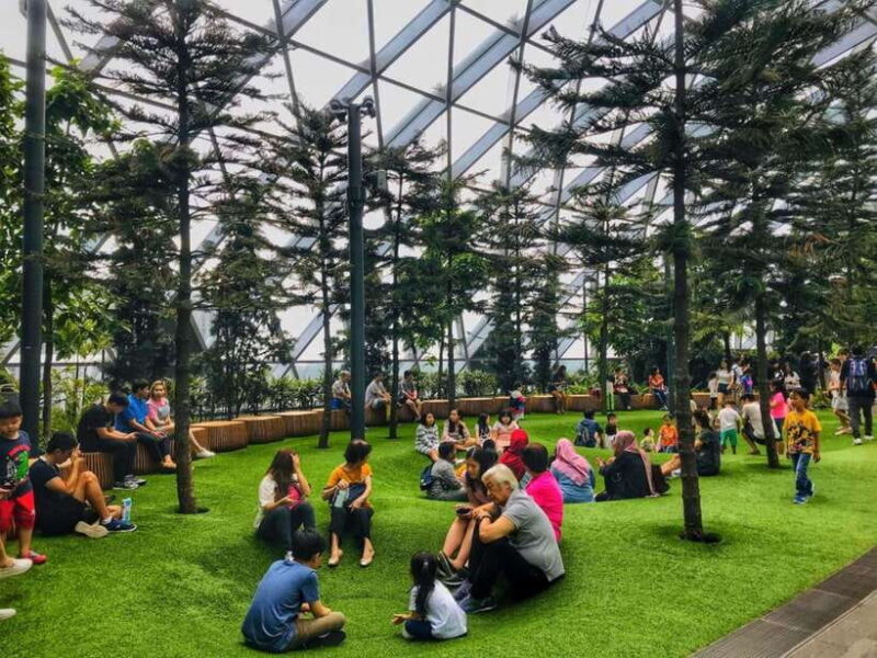 Singapore: Discover Jewel Changi Guided Tour - The Flagship Shops and Restaurants