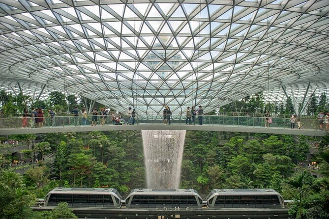 Singapore Discovery Centre  Black Lake Laser Battlefield - FAQ