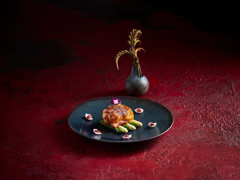 Singapore : Hai Tien Lo at Pan Pacific Hotel Food Packages - Who Should Consider This Experience?