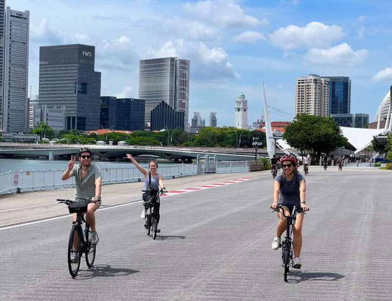 Singapore: Historical Half-Day Bike Tour - Discovering the City: What to Expect from the Tour