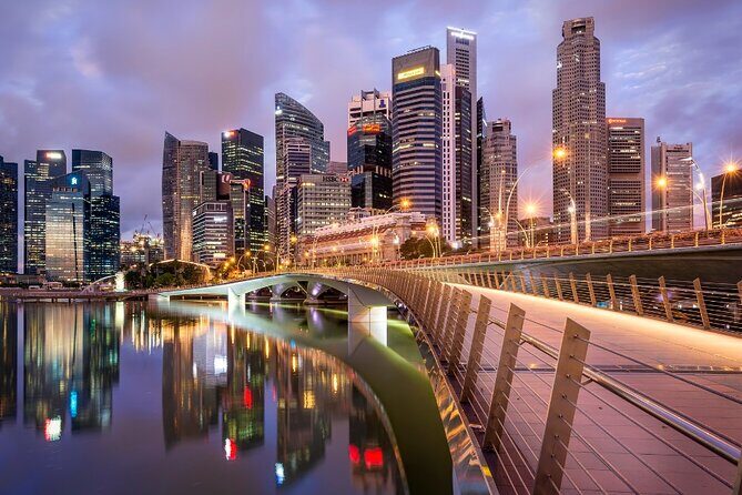 Singapore Marina Bay Night Walk with Spectra and Rhapsody Shows - Key Points