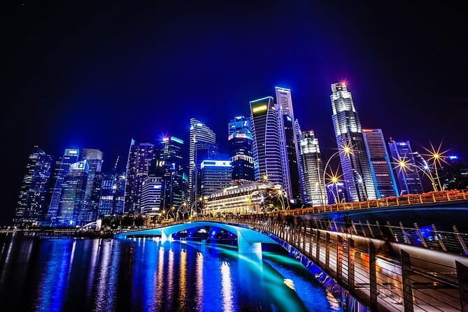 Singapore Night Signature with Dinner (Shared Transfer) - Key Points