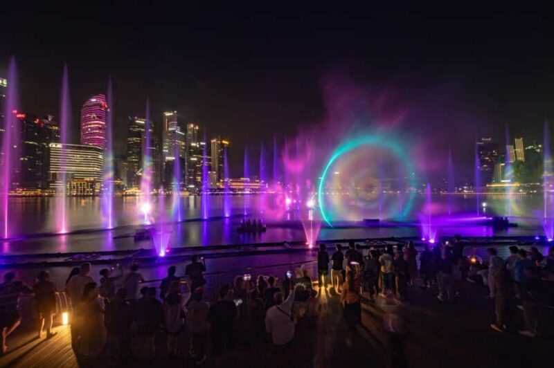 Singapore: Night Walking with 6 Food Tastings & Light shows - Exploring with Purpose and Pace