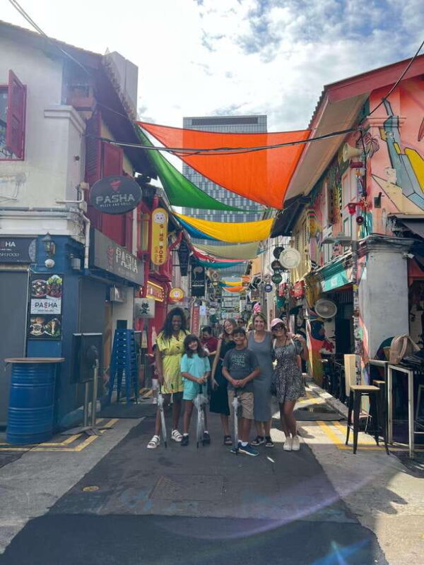 Singapore: Private Car Tour with Local Driver/Guide - FAQs