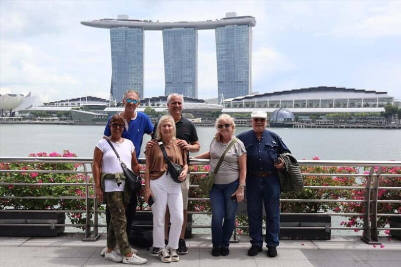 Singapore Private Customized Walking Tour in SPANISH! - Key Points