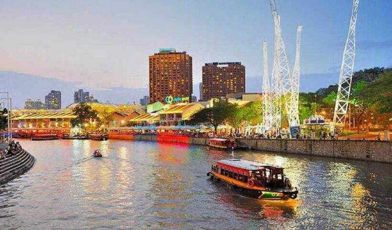 Singapore: Private Nighttime Sightseeing with River Cruise - Authentic Experiences and Traveler Perspectives