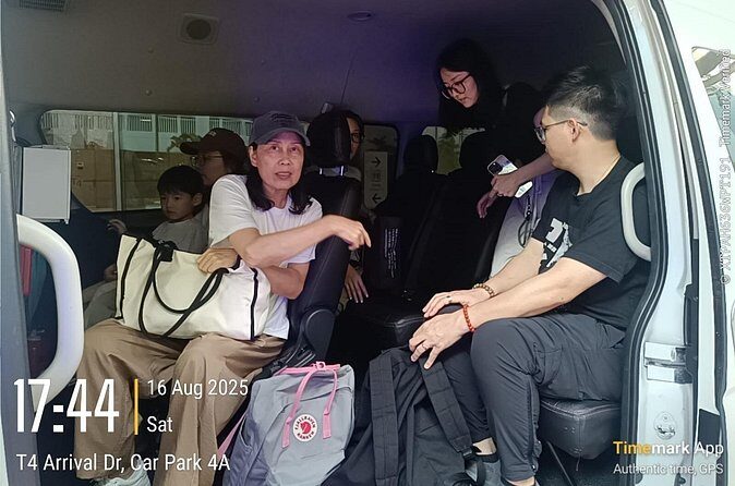 Singapore Private Transport Minibus 13 Seater - FAQs