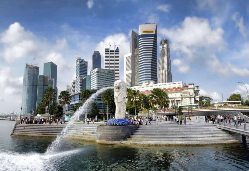 Singapore: Private Walking Tour with a Local - Key Points