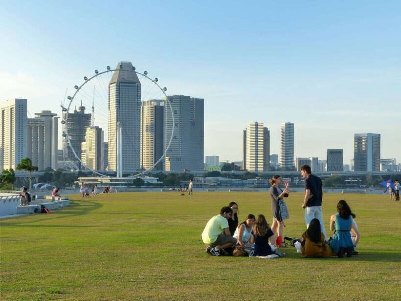 Singapore: Private Walking Tour with a Local - What You Can Expect from This Tour
