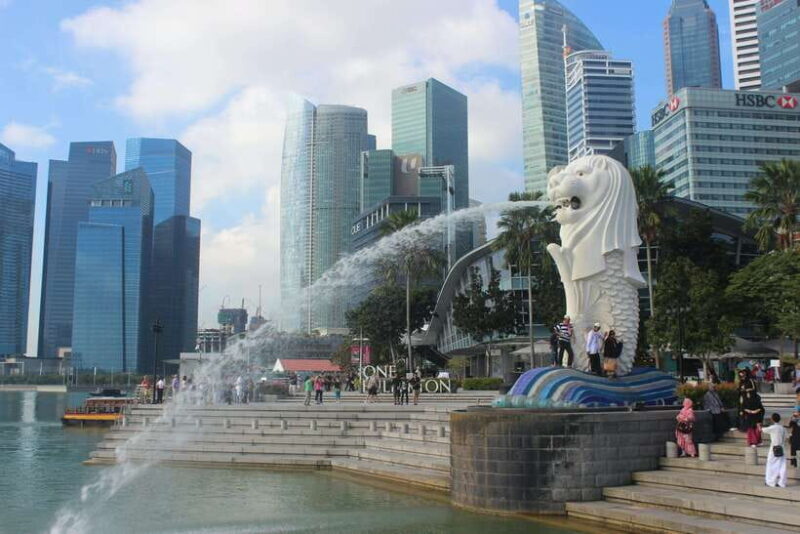Singapore: Professional Photoshoot at Merlion Park - Who Will Love This Experience?