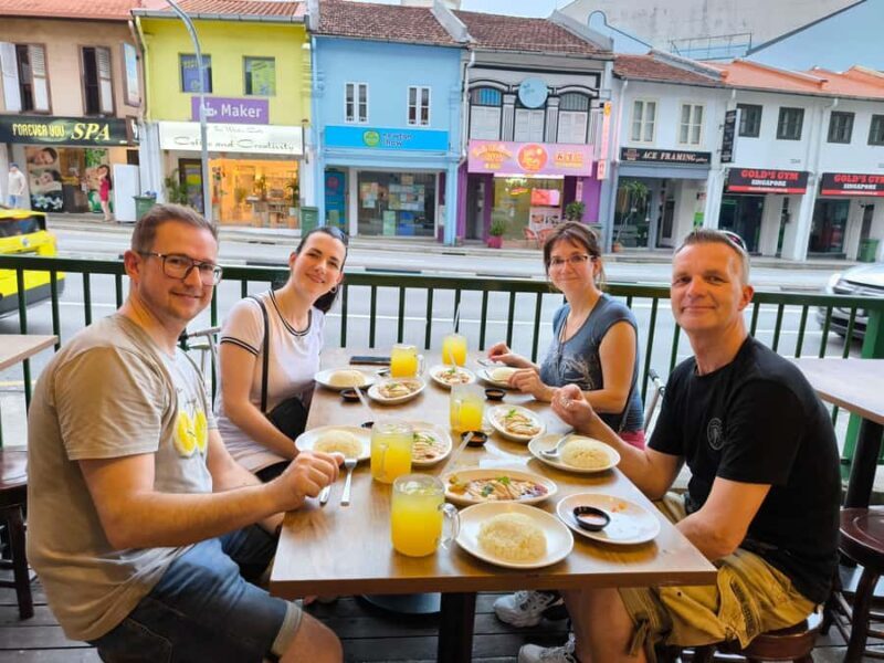 Singapore: Quayside Chronicles & Fort Canning Tales w/Lunch - Exploring Singapore’s Quayside Districts