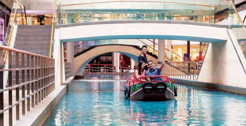 Singapore: Sampan Boat Ride Ticket at the Marina Bay Sands - The Value of the Experience