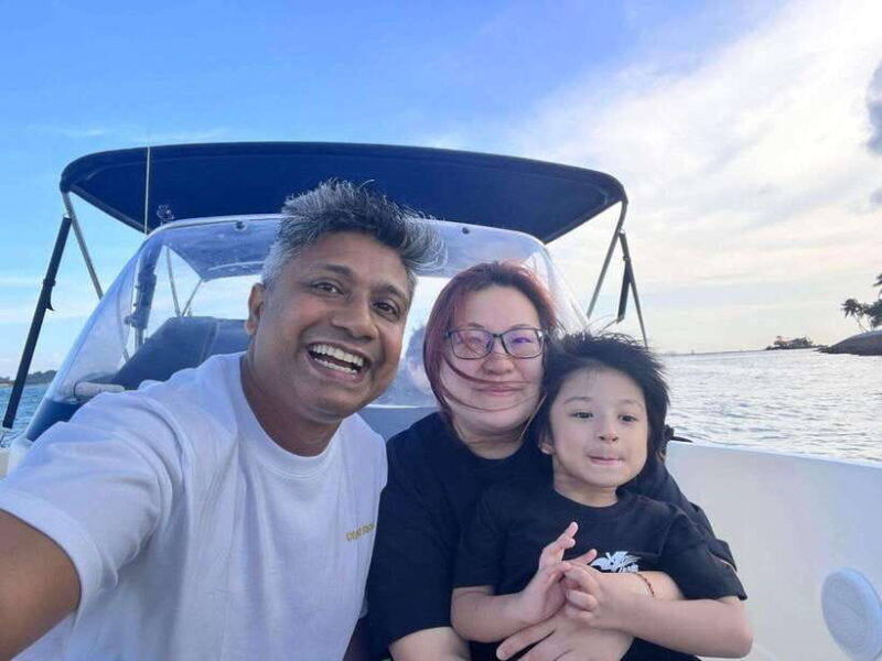 Singapore Speedboat Cruise & Marina Dining Combo - What to Expect from the Singapore Speedboat & Marina Dining Tour