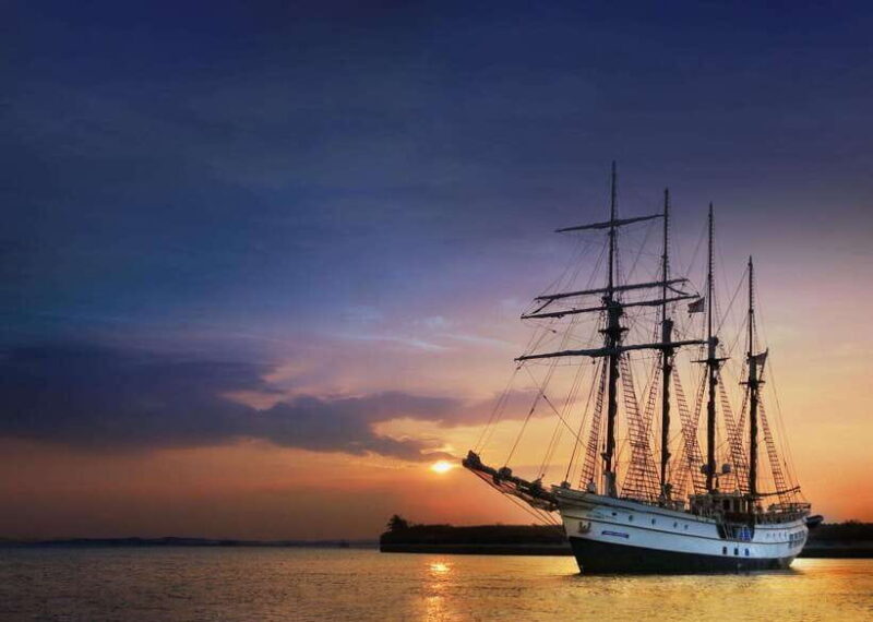 Singapore: Sunset Tall Ship Cruise with 4-Course Meal - Key Points