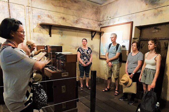 Singapore Walks Half Day Tour at Battlebox and Fort Canning Hill + Merchandise - An Authentic Walk Through Singapore’s Past