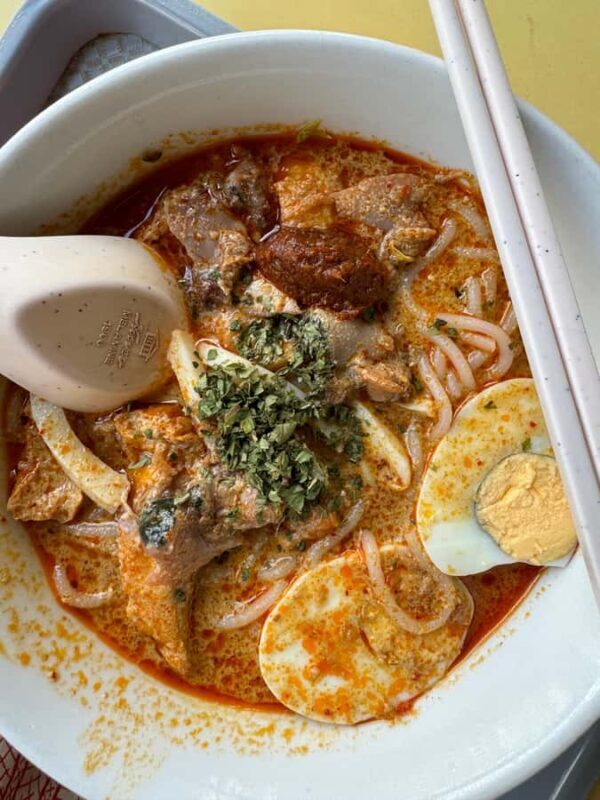 Singapore's Secret Eats: A Hidden Food Tour - Key Points