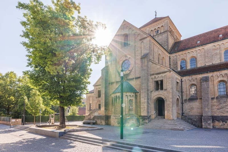 Singen: Guided monument tour "Hidden Treasures of the Wilhelminian Period" - An In-Depth Look at the Tour Experience