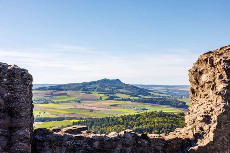 Singen: Guided tour of the Hohentwiel fortress ruins with a castle researcher - Who is this tour best suited for?