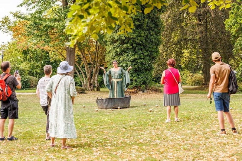 Singing: Historical city tour with Duchess Hadwig of Swabia - Exploring the Tour Itself: An In-Depth Look