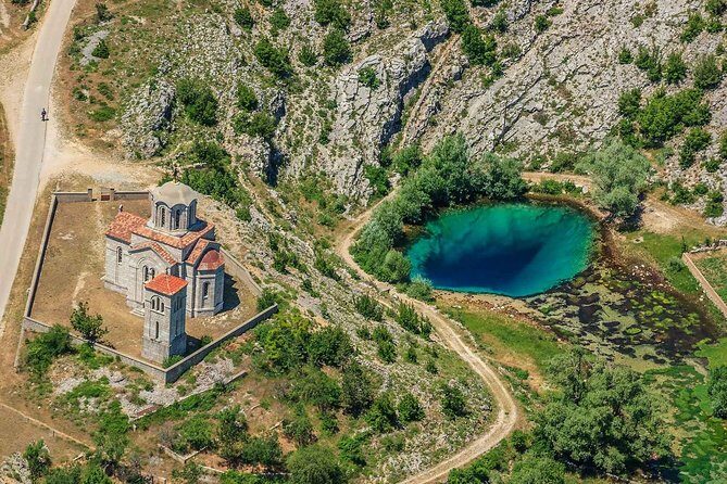 Sinj: Panoramic Flight over Peruca Lake and Dinara mountain - Key Points