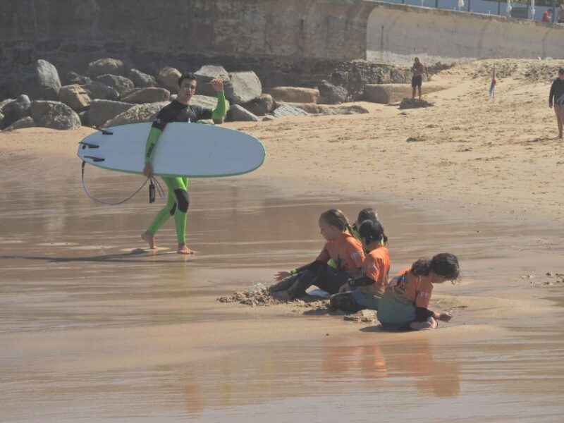 Sintra: 2-Hour Group Surf Lesson at Praia Grande - FAQ