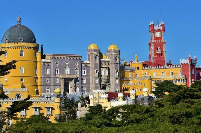 Sintra / Cabo da Roca / Cascais full day all inclusive lunch and entrees - Discovering Sintra’s Palaces and Parks