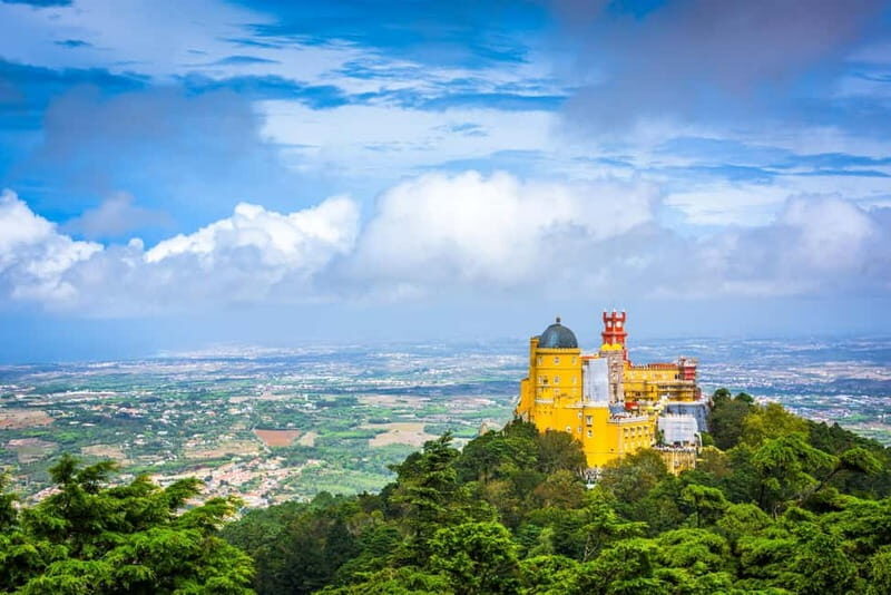Sintra Hike: Past palaces and hidden paths. - Authentic Local Food and Finish