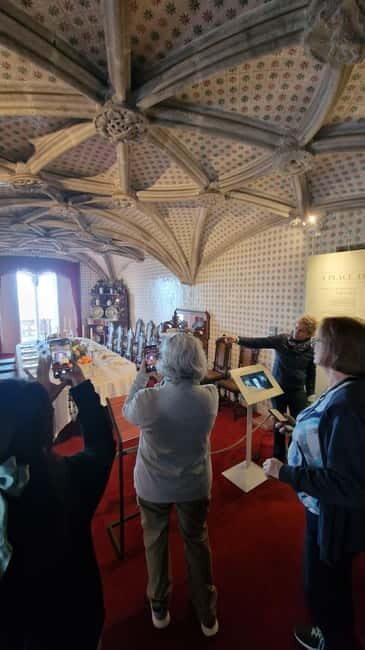Sintra: Private Half-Day Tour + Wine Welcome - Authentic Experiences and Practical Tips