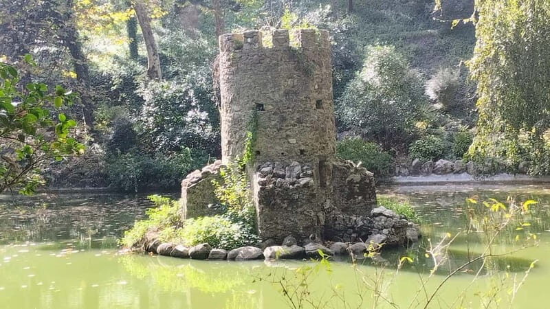 Sintra Private Tour w/Picnic: Pena Park & Qta da Regaleira - Exploring Quinta da Regaleira