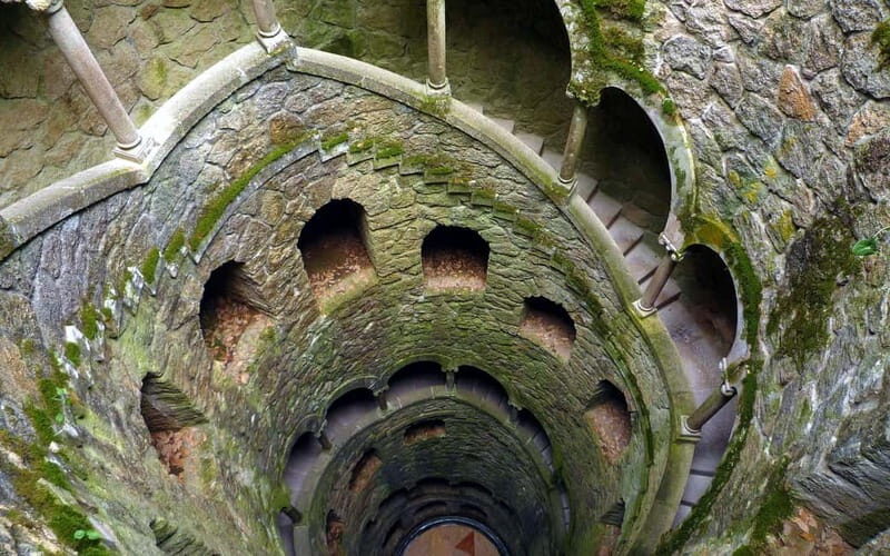 Sintra: Quinta da Regaleira Entry Ticket and Guided Tour - Exploring Sintras Narrow Streets