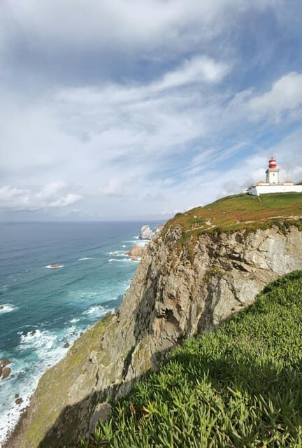 Sintra Tour: Including Cabo da Roca, Azenhas do Mar &Cascais - Starting Point: Lisbon Pickup