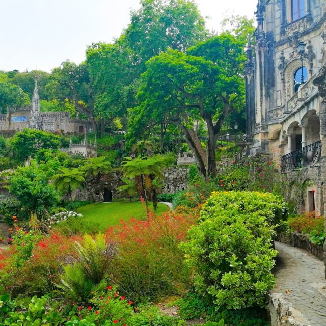 Sintra: Truly Private Tour to Pena Palace & Regaleira - The Comfort of a Private Tour in Sintra