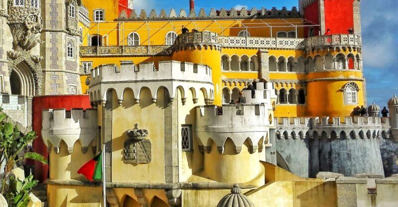 Sintra: Truly Private Tour to Pena Palace & Regaleira - Exploring Sintra’s Old Town