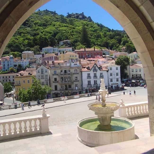 Sintra Unique Tour - Two Palaces and Azenhas do Mar - The Itinerary in Detail