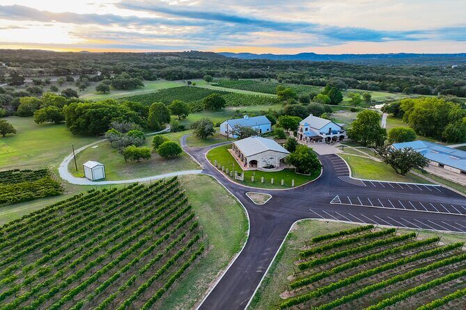 Sip & Savor: Wine Tasting at Flat Creek Estate - Group Size and Overall Atmosphere