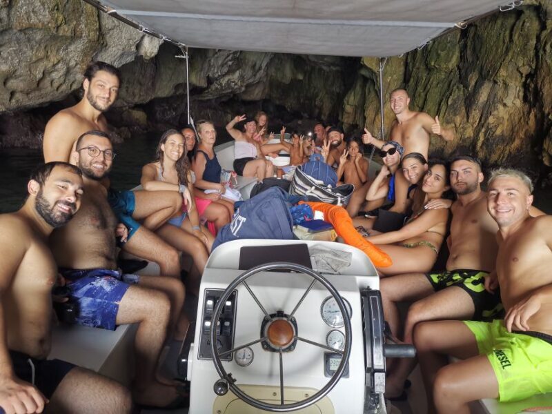 Siracusa: 2h ortigia+grotte marine+frutta+prosecco+snorkelin - Who Should Consider This Tour?