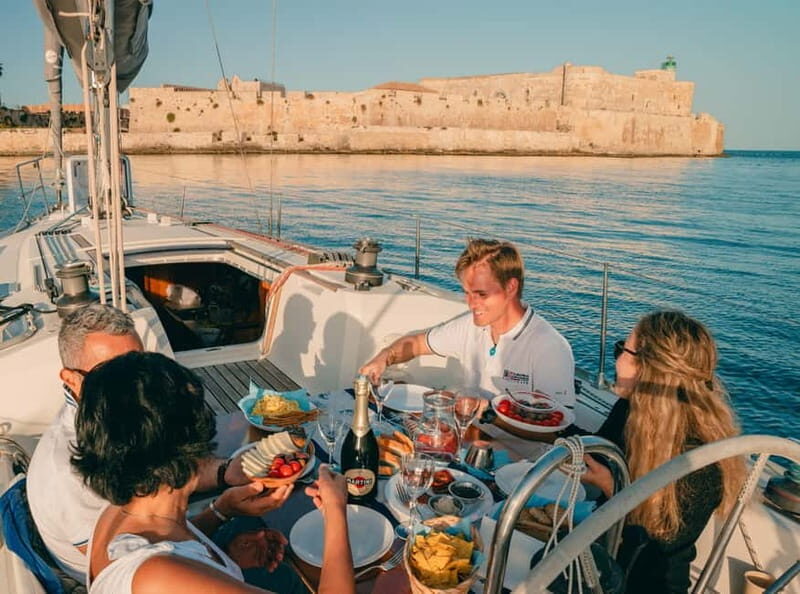 Siracusa: Aperitivo in Barca a vela - FAQ