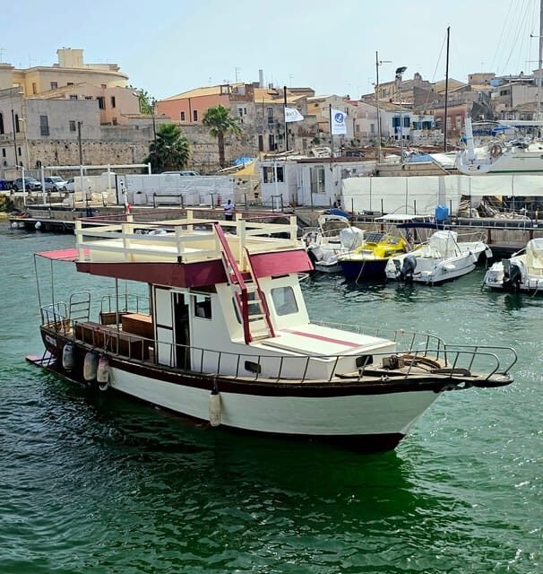 Siracusa: Ortigia and Plemmirio Boat Tour with Drinks - Key Points