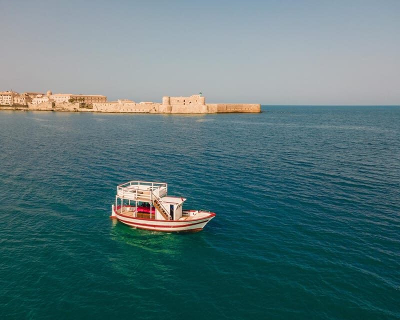 Siracusa: Ortigia and Plemmirio Boat Tour with Drinks - Close Encounters With Syracuse’s Highlights