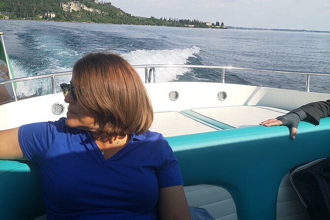 Sirmione off the Crowds Boat and Walking Tour with a Drink - An In-Depth Look at the Tour