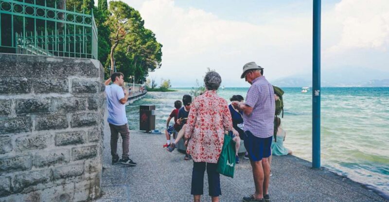 Sirmione: Village Highlights Walking & Lake Garda Boat Tour - Key Points