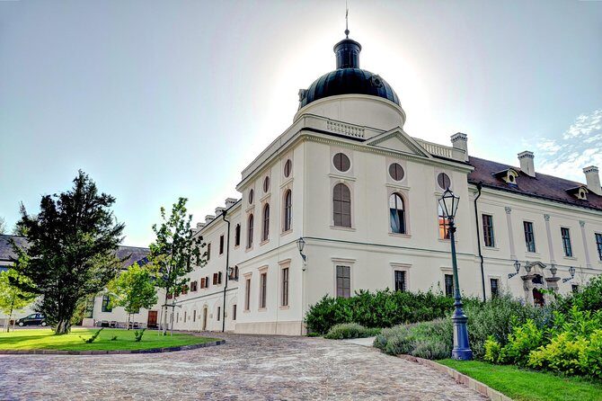 Sisi's Godollo Palace Tour from Budapest - FAQ