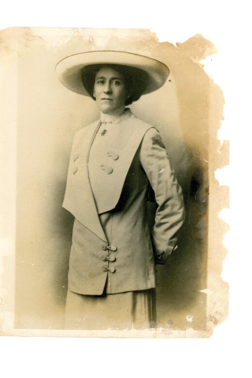Six Women - A Historical Walking Tour - What To Expect During the Walk